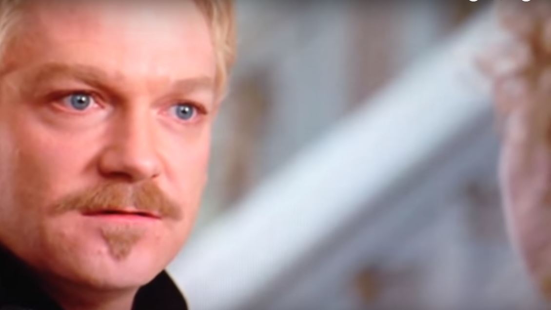 Mirabelle Harris-Eze: Scene Comparison | Zeffirelli’s Hamlet (1990) and ...